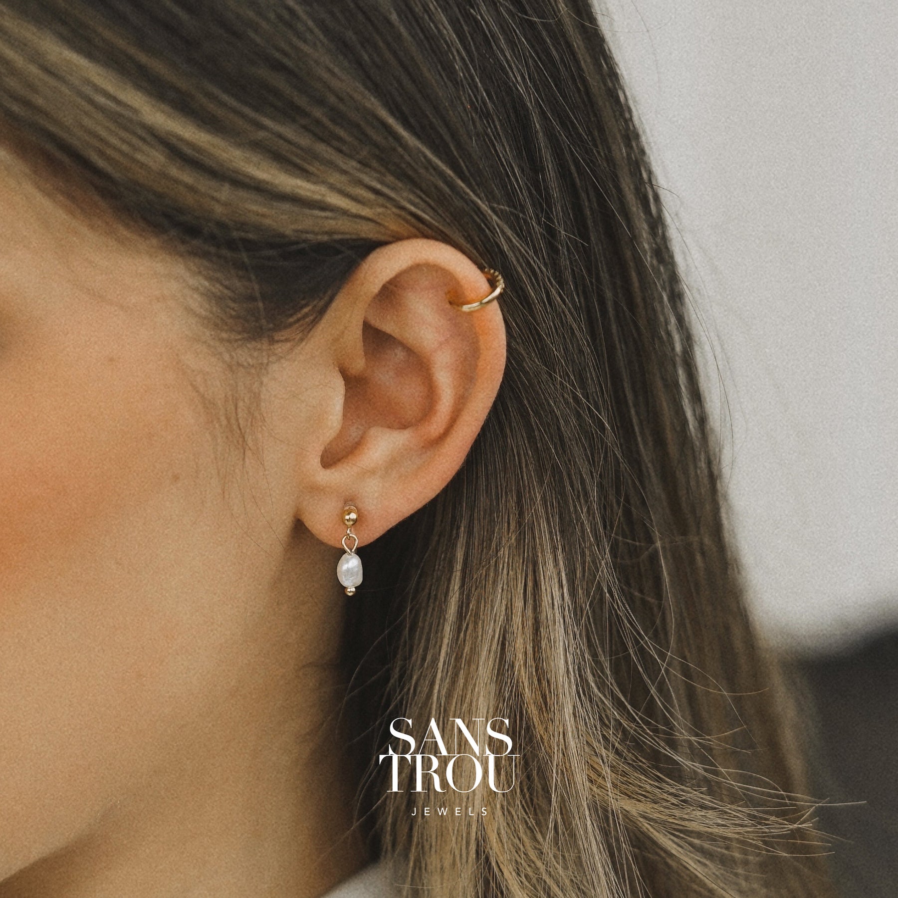 Layla Pearl Drop Stud Clip-On Earrings – SANS TROU